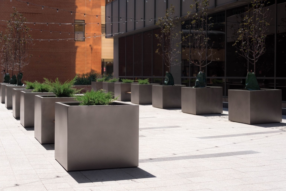 Custom Corten Steel, Stainless Steel & Aluminum Planters - GreenLine
